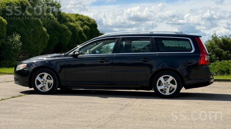 Melns Volvo V70 2010 Aizkraukle, ar dzinēja tilpumu 1.60 L un nobraukumu 283 tūkst. km par 2270 €, foto 15 vietnē AUTOMOTO.COM.LV