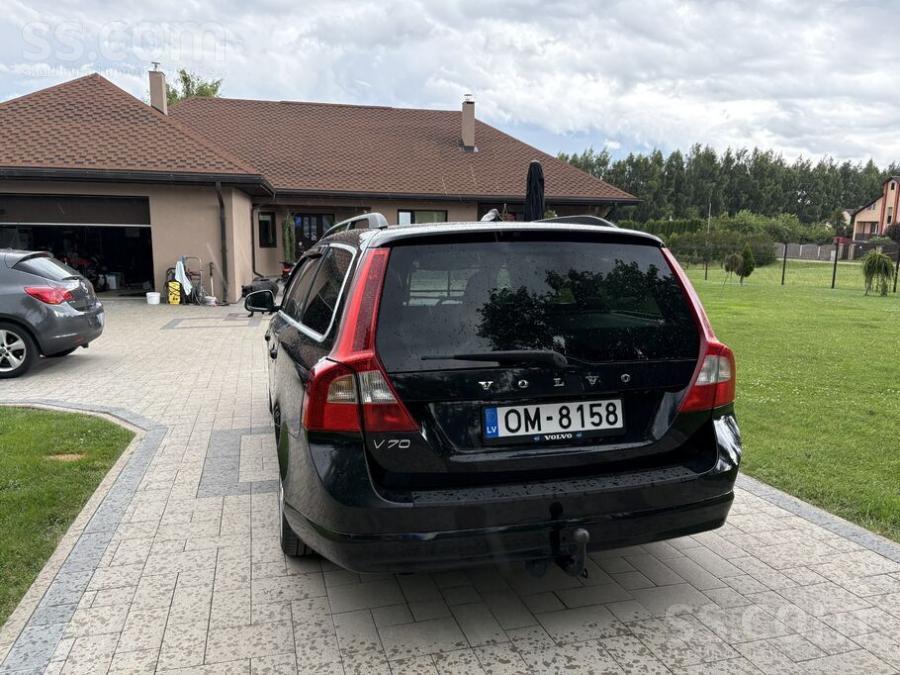 Melns Volvo V70 2010 Bauska, ar dzinēja tilpumu 1.60 L un nobraukumu 285 tūkst. km par 3700 €, foto 5 vietnē AUTOMOTO.COM.LV
