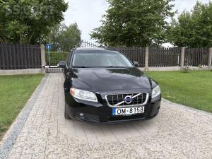 Melns Volvo V70 2010 Bauska, ar dzinēja tilpumu 1.60 L un nobraukumu 285 tūkst. km par 3700 €, foto 9 vietnē AUTOMOTO.COM.LV
