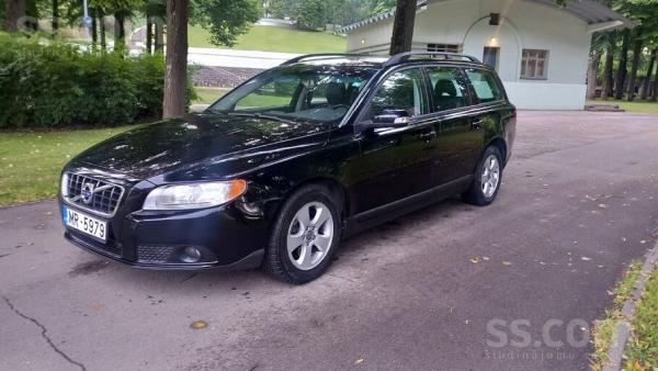 Melns Volvo V70 2010 Rīga, ar dzinēja tilpumu 2.40 L un nobraukumu 248 tūkst. km par 4850 €, foto 2 vietnē AUTOMOTO.COM.LV