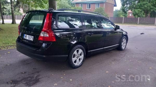 Melns Volvo V70 2010 Rīga, ar dzinēja tilpumu 2.40 L un nobraukumu 248 tūkst. km par 4850 €, foto 4 vietnē AUTOMOTO.COM.LV