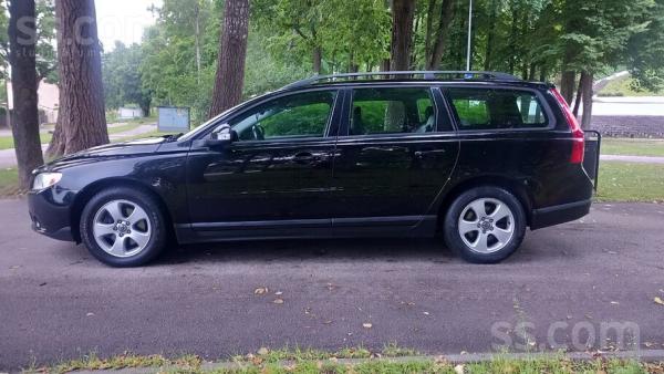 Melns Volvo V70 2010 Rīga, ar dzinēja tilpumu 2.40 L un nobraukumu 248 tūkst. km par 4850 €, foto 5 vietnē AUTOMOTO.COM.LV