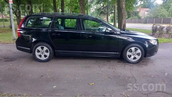 Melns Volvo V70 2010 Rīga, ar dzinēja tilpumu 2.40 L un nobraukumu 248 tūkst. km par 4850 €, foto 6 vietnē AUTOMOTO.COM.LV