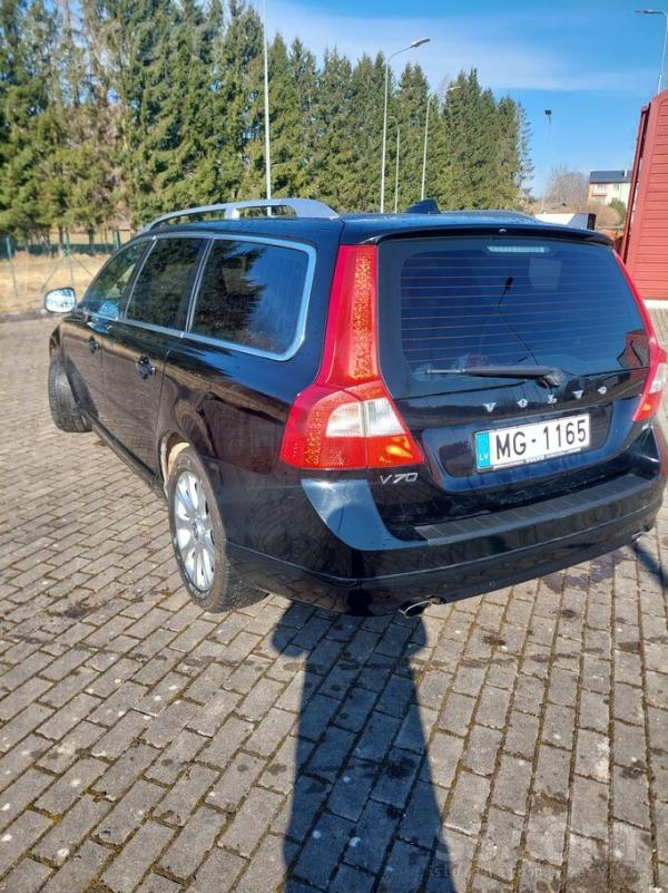 Черный Вольво В70 2010 в Талси, объемом двигателя 2.40 л и пробегом 250 тыс. км за 4950 €, фото 2 на AUTOMOTO.COM.LV
