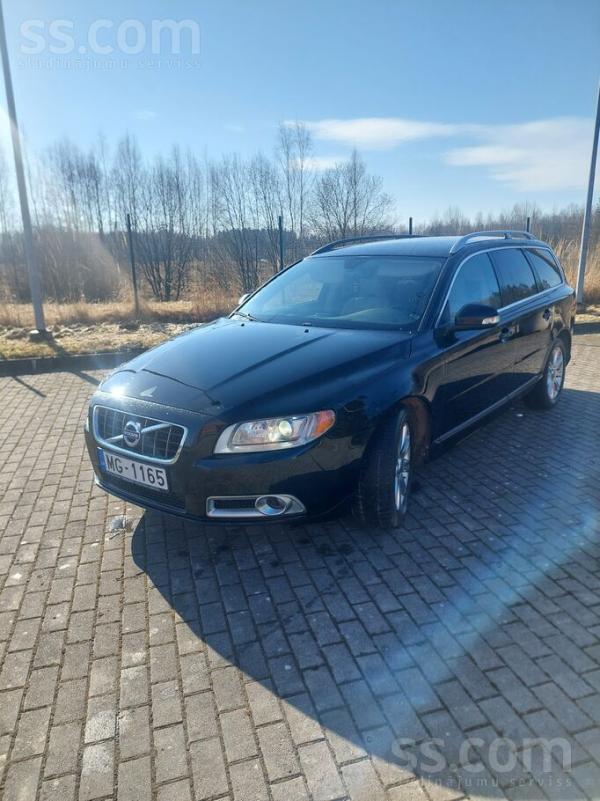 Черный Вольво В70 2010 в Талси, объемом двигателя 2.40 л и пробегом 250 тыс. км за 4950 €, фото 6 на AUTOMOTO.COM.LV