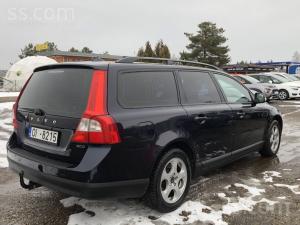 Melns Volvo V70 2010 Cēsis, ar dzinēja tilpumu 2.00 L un nobraukumu 0 tūkst. km par 3600 €, foto 3 vietnē AUTOMOTO.COM.LV