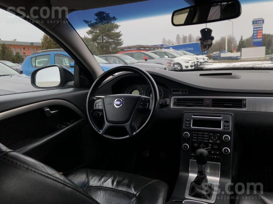 Melns Volvo V70 2010 Cēsis, ar dzinēja tilpumu 2.00 L un nobraukumu 0 tūkst. km par 3600 €, foto 7 vietnē AUTOMOTO.COM.LV