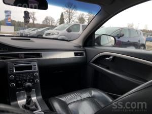 Melns Volvo V70 2010 Cēsis, ar dzinēja tilpumu 2.00 L un nobraukumu 0 tūkst. km par 3600 €, foto 8 vietnē AUTOMOTO.COM.LV