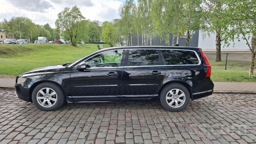 Melns Volvo V70 2010 Rīga, ar dzinēja tilpumu 1.60 L un nobraukumu 0 tūkst. km par 2450 €, foto 6 vietnē AUTOMOTO.COM.LV