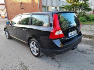 Black Volvo V70 2010 in Jekabpils, with an engine capacity of 2.40 L and mileage of 289 thousand km for 6250 €, photo 10 on AUTOMOTO.COM.LV