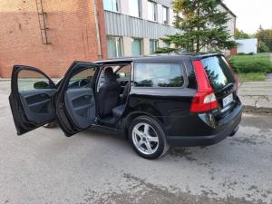 Black Volvo V70 2010 in Jekabpils, with an engine capacity of 2.40 L and mileage of 289 thousand km for 6250 €, photo 17 on AUTOMOTO.COM.LV