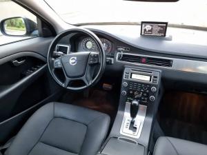 Black Volvo V70 2010 in Jekabpils, with an engine capacity of 2.40 L and mileage of 289 thousand km for 6250 €, photo 20 on AUTOMOTO.COM.LV