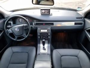 Black Volvo V70 2010 in Jekabpils, with an engine capacity of 2.40 L and mileage of 289 thousand km for 6250 €, photo 23 on AUTOMOTO.COM.LV