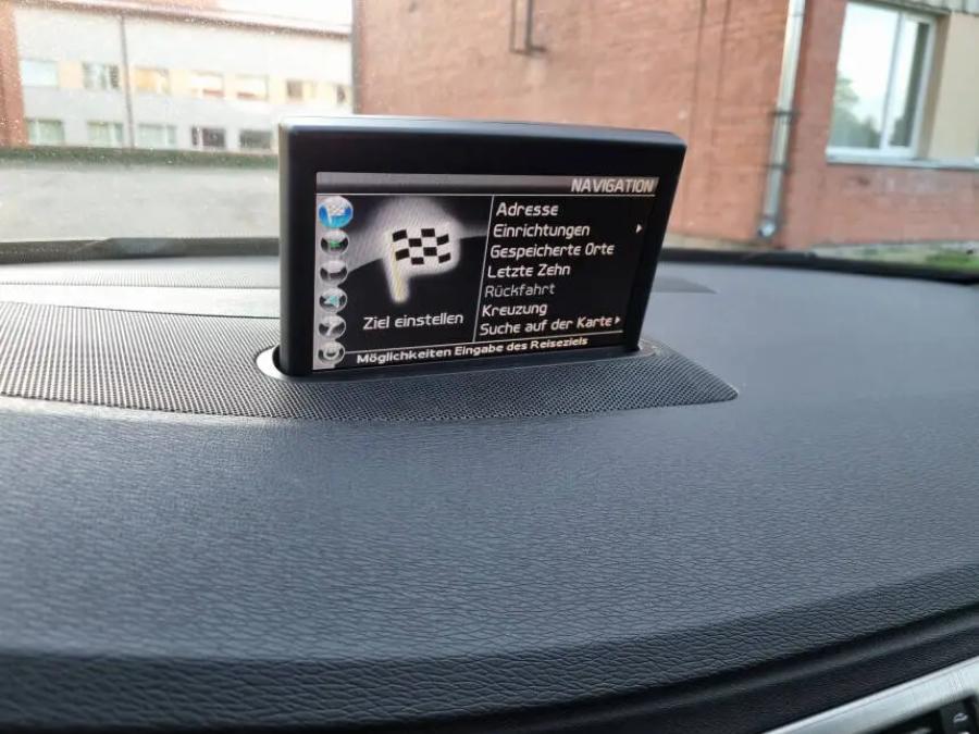 Black Volvo V70 2010 in Jekabpils, with an engine capacity of 2.40 L and mileage of 289 thousand km for 6250 €, photo 32 on AUTOMOTO.COM.LV