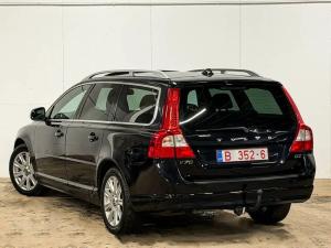 Black Volvo V70 2010 in Jurmala, with an engine capacity of 2.00 L and mileage of 293 thousand km for 6750 €, photo 9 on AUTOMOTO.COM.LV
