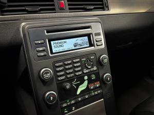 Black Volvo V70 2010 in Jurmala, with an engine capacity of 2.00 L and mileage of 293 thousand km for 6750 €, photo 25 on AUTOMOTO.COM.LV