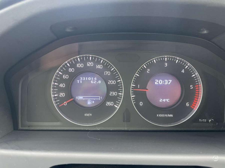 Черный Вольво В70 2010 в Алитус, объемом двигателя 2.00 л и пробегом 331 тыс. км за 3750 €, фото 16 на AUTOMOTO.COM.LV