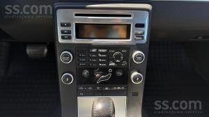 Melns Volvo V70 2010 Liepāja, ar dzinēja tilpumu 2.00 L un nobraukumu 385 tūkst. km par 4950 €, foto 15 vietnē AUTOMOTO.COM.LV
