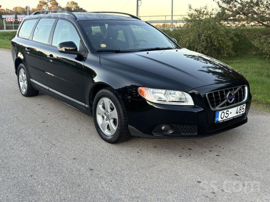 Черный Вольво В70 2010 в Екабпилс, объемом двигателя 2.40 л и пробегом 322 тыс. км за 5450 €, фото 1 на AUTOMOTO.COM.LV