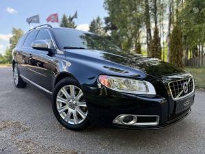 Black Volvo V70 2010 in Kazlu Ruda, with an engine capacity of 2.00 L and mileage of 287 thousand km for 3999 €, photo  on AUTOMOTO.COM.LV