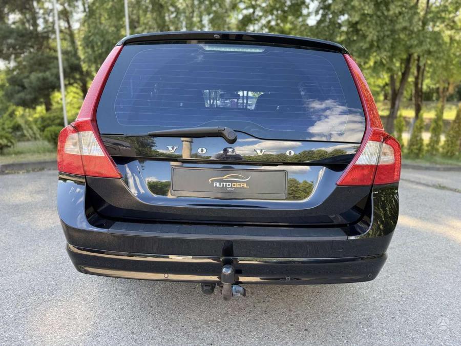 Melns Volvo V70 2010 Kazlų Rūda, ar dzinēja tilpumu 2.00 L un nobraukumu 287 tūkst. km par 3999 €, foto 7 vietnē AUTOMOTO.COM.LV
