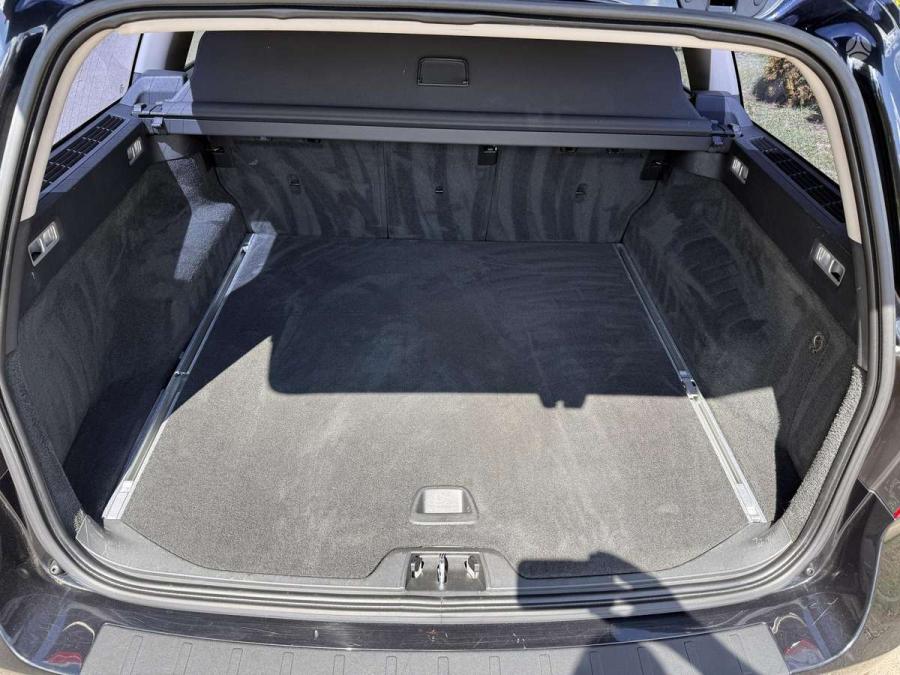 Melns Volvo V70 2010 Kazlų Rūda, ar dzinēja tilpumu 2.00 L un nobraukumu 287 tūkst. km par 3999 €, foto 22 vietnē AUTOMOTO.COM.LV