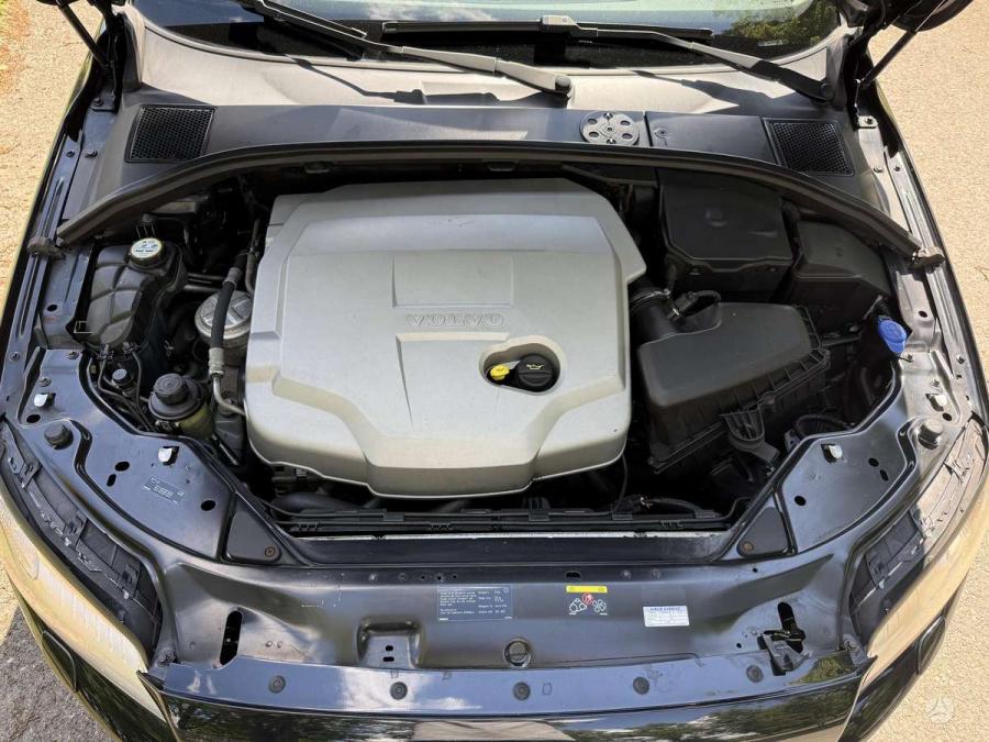 Melns Volvo V70 2010 Kazlų Rūda, ar dzinēja tilpumu 2.00 L un nobraukumu 287 tūkst. km par 3999 €, foto 24 vietnē AUTOMOTO.COM.LV