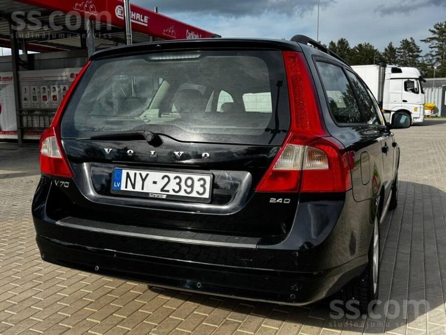 Черный Вольво В70 2010 в Краслава, объемом двигателя 2.40 л и пробегом 259 тыс. км за 4100 €, фото 8 на AUTOMOTO.COM.LV