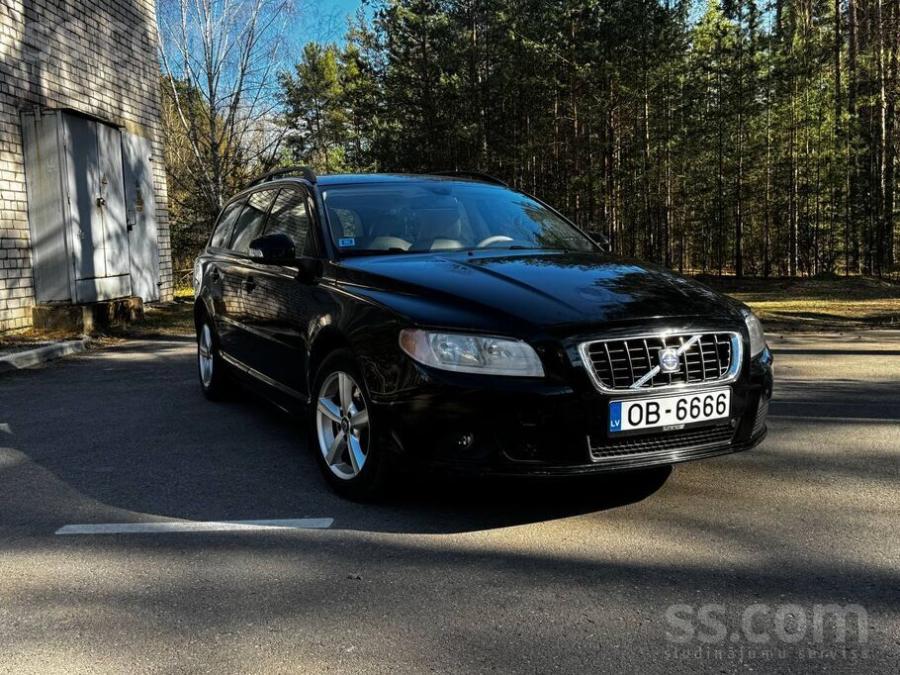 Черный Вольво В70 2010 в Краслава, объемом двигателя 2.40 л и пробегом 259 тыс. км за 4100 €, фото 18 на AUTOMOTO.COM.LV