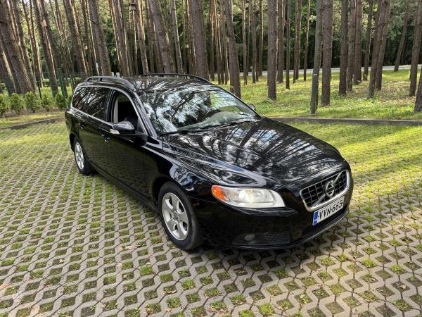 Melns Volvo V70 2010 Kauņa, ar dzinēja tilpumu 1.56 L un nobraukumu 318 tūkst. km par 2650 €, foto 4 vietnē AUTOMOTO.COM.LV