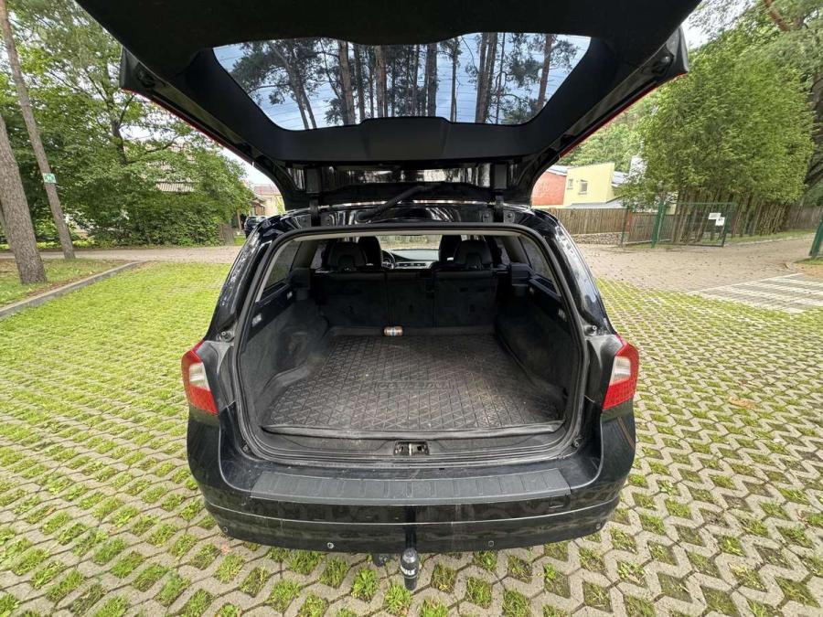 Melns Volvo V70 2010 Kauņa, ar dzinēja tilpumu 1.56 L un nobraukumu 318 tūkst. km par 2650 €, foto 8 vietnē AUTOMOTO.COM.LV