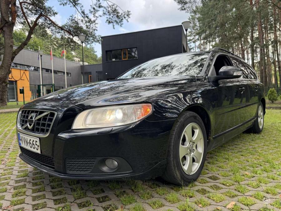 Melns Volvo V70 2010 Kauņa, ar dzinēja tilpumu 1.56 L un nobraukumu 318 tūkst. km par 2650 €, foto 13 vietnē AUTOMOTO.COM.LV
