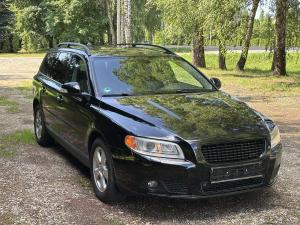 Black Volvo V70 2010 in Utena, with an engine capacity of 2.00 L and mileage of 262 thousand km for 3650 €, photo  on AUTOMOTO.COM.LV