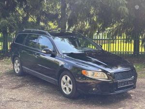 Black Volvo V70 2010 in Utena, with an engine capacity of 2.00 L and mileage of 262 thousand km for 3650 €, photo 4 on AUTOMOTO.COM.LV