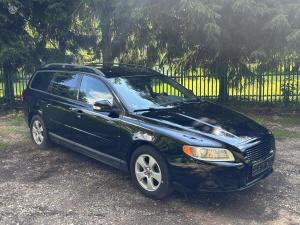 Black Volvo V70 2010 in Utena, with an engine capacity of 2.00 L and mileage of 262 thousand km for 3650 €, photo 10 on AUTOMOTO.COM.LV