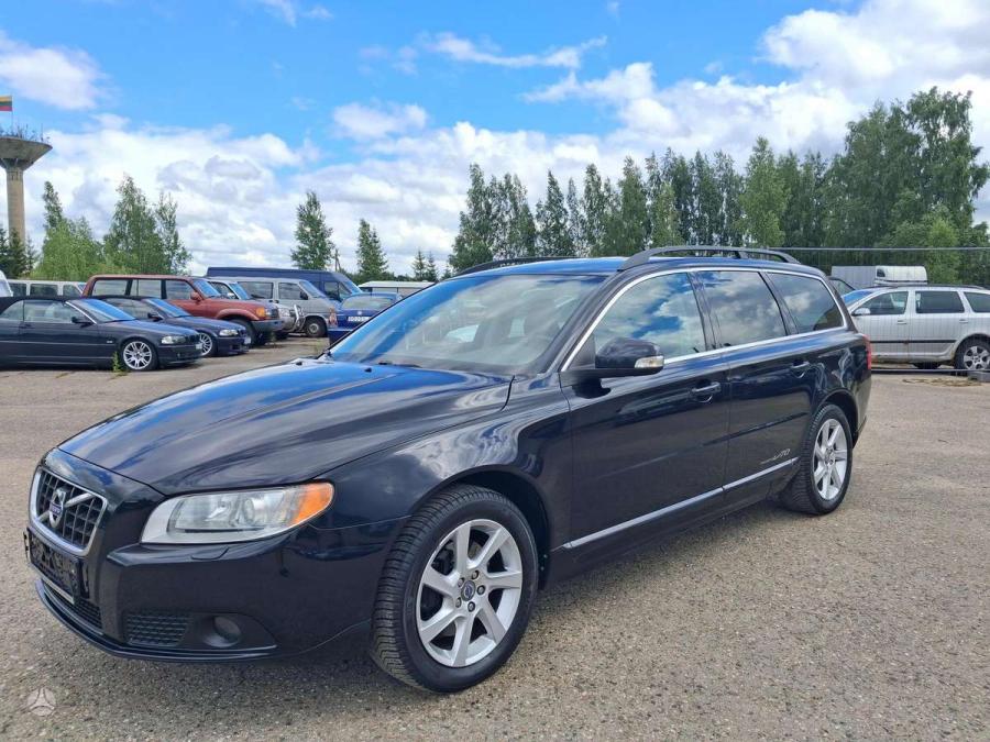Melns Volvo V70 2010 Pakruojis, ar dzinēja tilpumu 2.40 L un nobraukumu 274 tūkst. km par 4650 €, foto 3 vietnē AUTOMOTO.COM.LV
