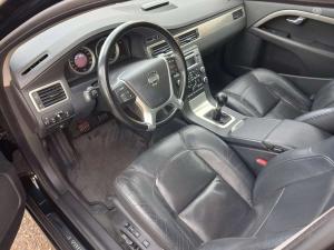 Melns Volvo V70 2010 Pakruojis, ar dzinēja tilpumu 2.40 L un nobraukumu 274 tūkst. km par 4650 €, foto 16 vietnē AUTOMOTO.COM.LV