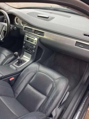 Melns Volvo V70 2010 Pakruojis, ar dzinēja tilpumu 2.40 L un nobraukumu 274 tūkst. km par 4650 €, foto 17 vietnē AUTOMOTO.COM.LV