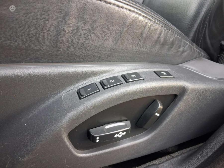 Melns Volvo V70 2010 Pakruojis, ar dzinēja tilpumu 2.40 L un nobraukumu 274 tūkst. km par 4650 €, foto 19 vietnē AUTOMOTO.COM.LV