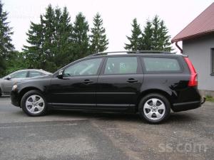Black Volvo V70 2010 in Riga, with an engine capacity of 2.00 L and mileage of 0 thousand km for 6250 €, photo 5 on AUTOMOTO.COM.LV