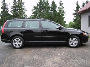 Black Volvo V70 2010 in Riga, with an engine capacity of 2.00 L and mileage of 0 thousand km for 6250 €, photo 8 on AUTOMOTO.COM.LV