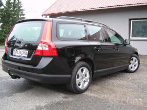 Black Volvo V70 2010 in Riga, with an engine capacity of 2.00 L and mileage of 0 thousand km for 6250 €, photo 11 on AUTOMOTO.COM.LV