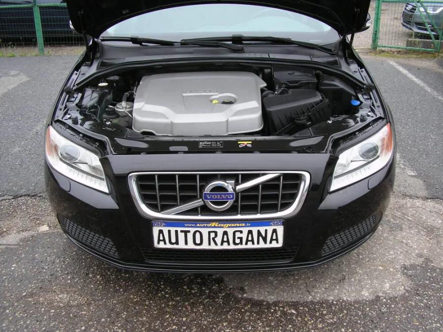 Melns Volvo V70 2010 Sigulda, ar dzinēja tilpumu 2.00 L un nobraukumu 276 tūkst. km par 6250 €, foto 26 vietnē AUTOMOTO.COM.LV