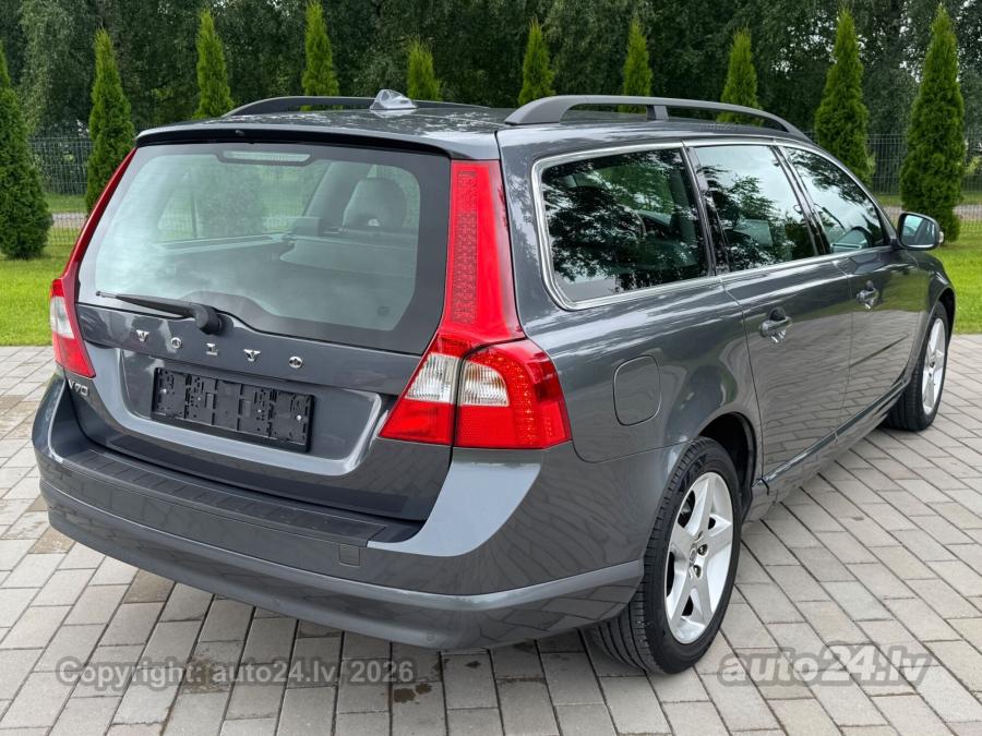 Melns Volvo V70 2010 Tartu, ar dzinēja tilpumu 2.00 L un nobraukumu 229 tūkst. km par 6690 €, foto 3 vietnē AUTOMOTO.COM.LV