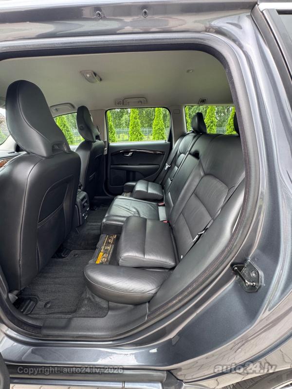 Melns Volvo V70 2010 Tartu, ar dzinēja tilpumu 2.00 L un nobraukumu 229 tūkst. km par 6690 €, foto 8 vietnē AUTOMOTO.COM.LV