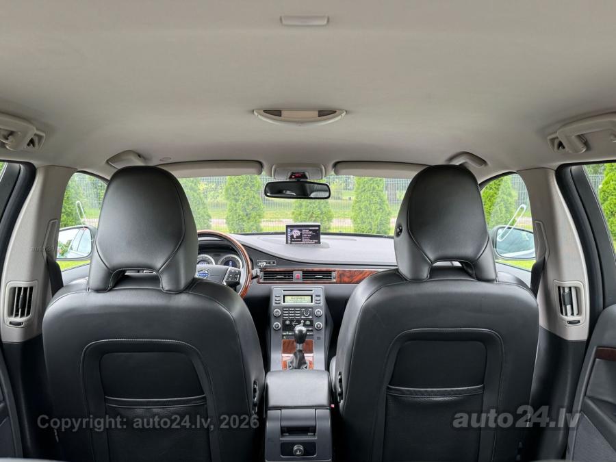 Black Volvo V70 2010 in Tartu, with an engine capacity of 2.00 L and mileage of 229 thousand km for 6690 €, photo 17 on AUTOMOTO.COM.LV