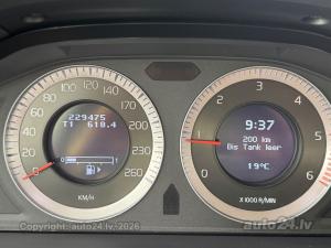 Black Volvo V70 2010 in Tartu, with an engine capacity of 2.00 L and mileage of 229 thousand km for 6690 €, photo 31 on AUTOMOTO.COM.LV