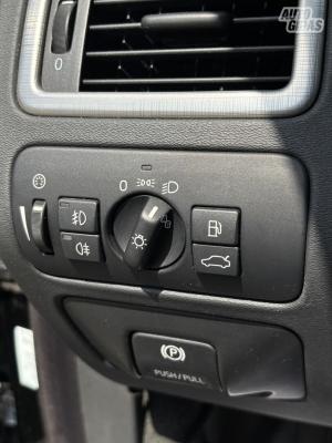 Melns Volvo V70 2010 Utena, ar dzinēja tilpumu 2.00 L un nobraukumu 262 tūkst. km par 3500 €, foto 15 vietnē AUTOMOTO.COM.LV