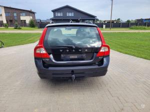 Melns Volvo V70 2010 Raseiniai, ar dzinēja tilpumu 2.00 L un nobraukumu 318 tūkst. km par 2999 €, foto 5 vietnē AUTOMOTO.COM.LV