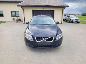 Melns Volvo V70 2010 Raseiniai, ar dzinēja tilpumu 2.00 L un nobraukumu 318 tūkst. km par 2999 €, foto 7 vietnē AUTOMOTO.COM.LV